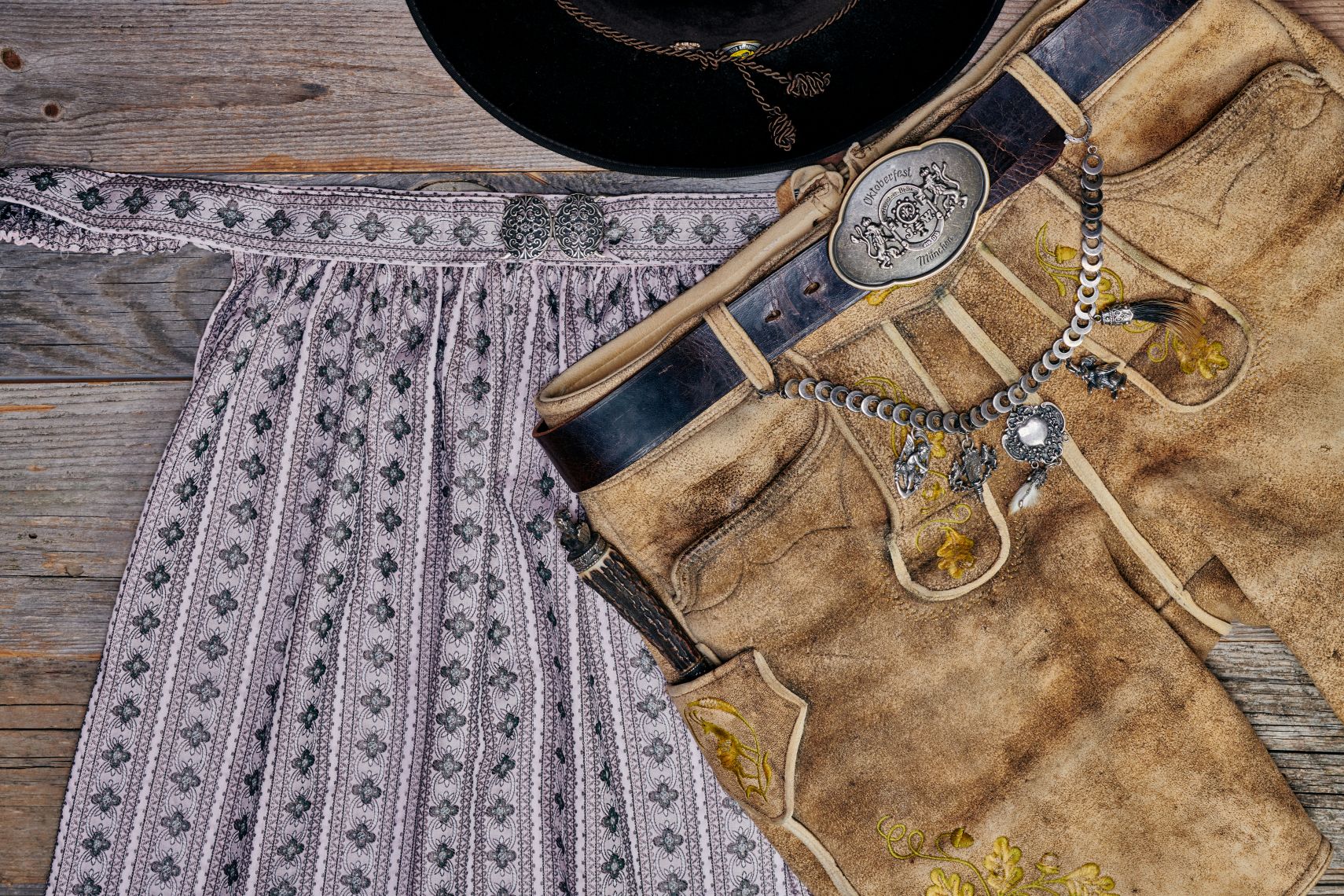 Traditional Austrian costumes: customised versus mass products | Grötzmeier